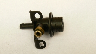 Regulator ciśnienia paliwa 72147600 Pierburg 7.21476.00 VW 037 133 035A ...